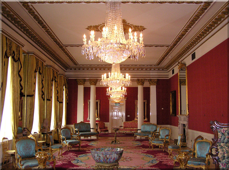 explore the realm of aeirvonlay castle great hall royal gardens royal ...